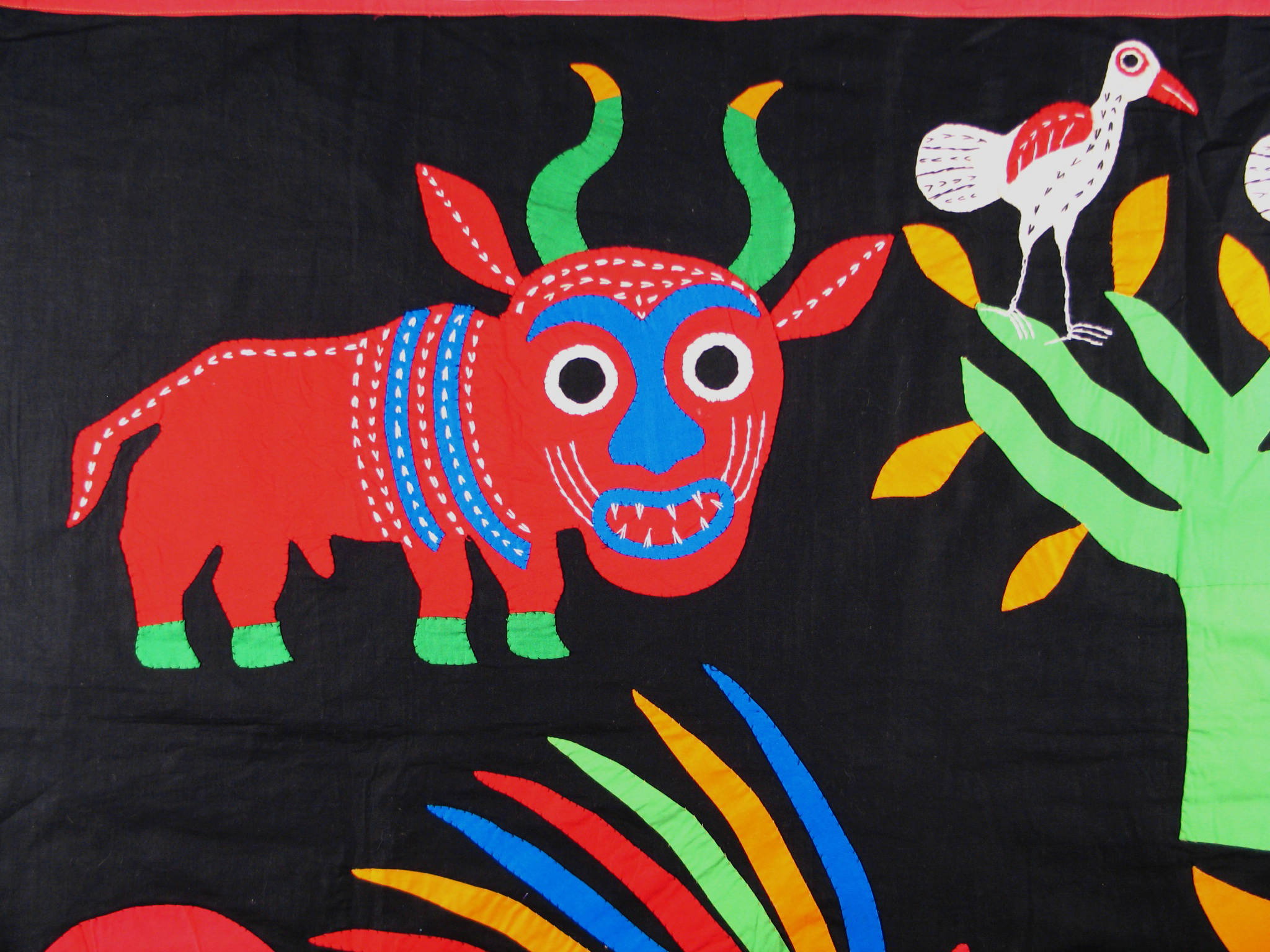 Textiles: The Art of Mankind - Fashion and Textile Museum